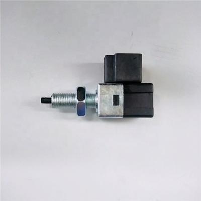 Cina JAC J5 S5 S3 Car Spare Parts SPDT Brake Switch for Top- Performance in vendita