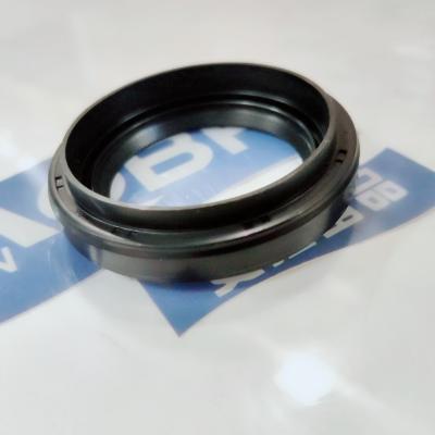 Cina JAC J3 65B Car Parts OE Number S1701L21069-40135 for J2 Three Cylinder Right Oil Seal in vendita