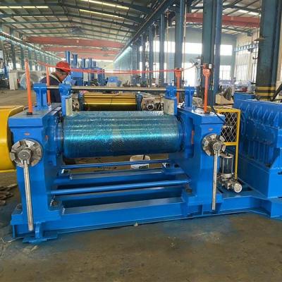 Cina frantumatore di gomma del rotolo del miscelatore 37Kw due del mulino del diametro di 400mm in vendita