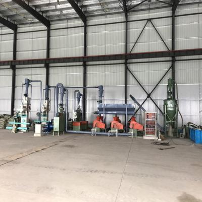 中国 37KW 45KWのタイヤの粉砕機の機械を作る古いタイヤの粉 販売のため