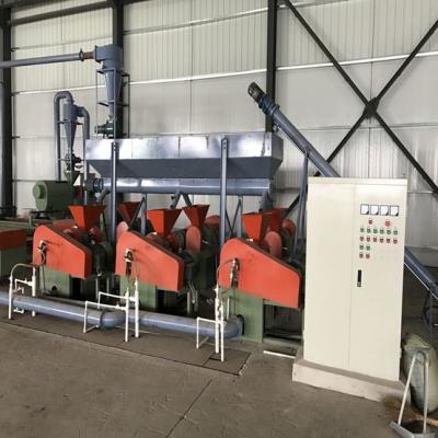 Cina linea di gomma di Machine Tyre Recycling della smerigliatrice del Pulverizer 30Kw in vendita