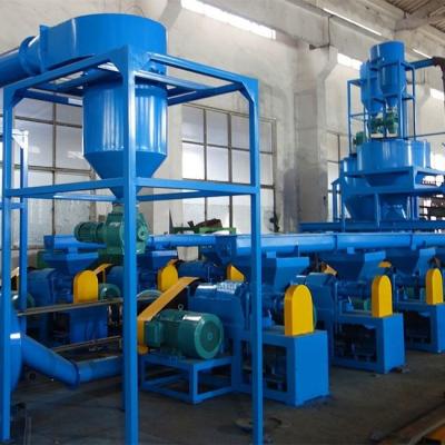 Cina La smerigliatrice 40-60kg/H della gomma di gomma 22KW rottama la macchina della polvere di Tiro in vendita