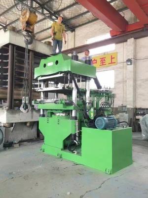 Cina 500T pressa per matrici di gomma di vulcanizzazione di gomma della stampa 1300*1300mm in vendita