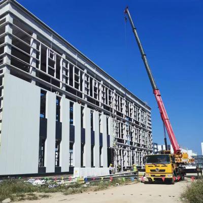 China Voorgefabriceerde staalconstructies voor magazijnen Aanpasbare en efficiënte bouwoplossing for sale