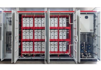 China FGI 10kV~13,8kV Statik-Vär-Generator für den Innenbereich mit Flüssigkeitskühlung, nahtlose Stromversorgung, Schwankungsunterdrückung, EMV-konform zu verkaufen