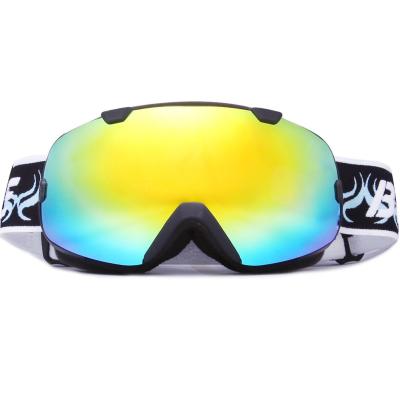 China Black Professiona Adult  Mirrored Ski Goggles Double Lens Three Layer Foam for sale