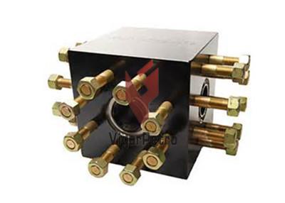 China STUDDED TEE (3 WAY) 3.1/16" 15000 PSI WP BX-154 for sale