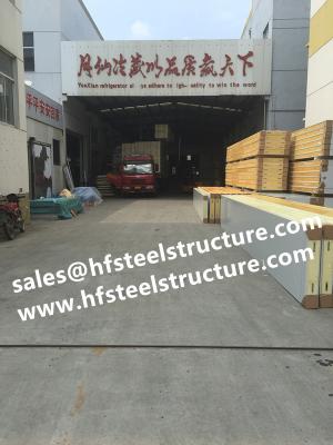 China Pu Sandwich Cold Room Panel For Walk In Cold Room / Cold Storage 950mm Width for sale