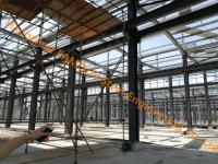 China Pre-engineered Steel Structure Building System with 90m Clear Span for Industrial Warehouses and Workshops for sale