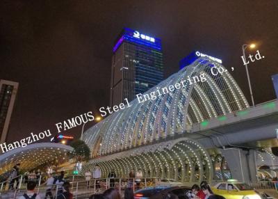 중국 높은 사무실 강철 구조물 건축 청부인을 가진 층에 의하여 조립식으로 만들어지는 상점가 센터 판매용