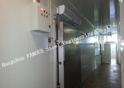 China El panel modificado para requisitos particulares de la cámara fría del bocadillo del poliuretano para el paseo del almacenamiento de la fruta en congelador en venta