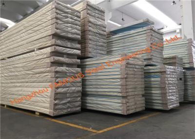 Chine Promenade commerciale dans l'isolation d'entreposage au froid de panneau de polyuréthane de réfrigération de congélateur à vendre