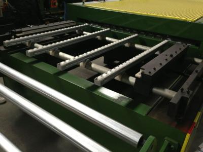 China Q235 Steel Roll Forming Machine Rolling Shutter Slats C Z Purlin for sale