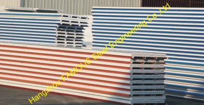 China Glass Wool Insulated Sandwich Panels For Prefabricated House for sale