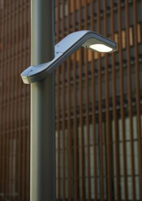 China Integrated LED Light Pole Exterior Lighting Pole Facade Light Post for sale