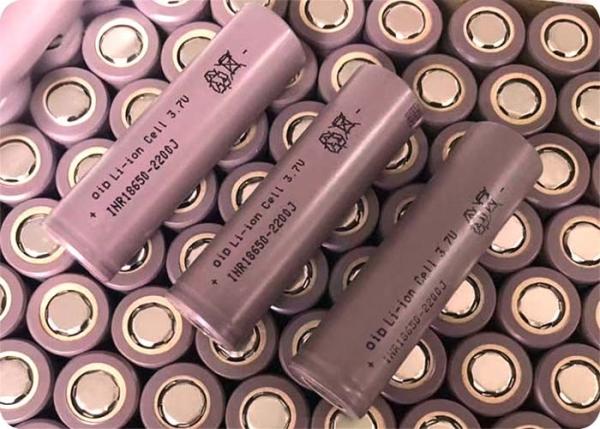 Quality 300 Cycles 18650 2200mAh Battery Customized 3.7 Volt Rechargeable Battery 20A for sale