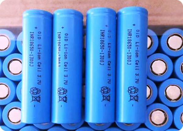 20A 3.7 V 18650 Rechargeable Battery 300 Cycles 1300mAh Lithium Battery