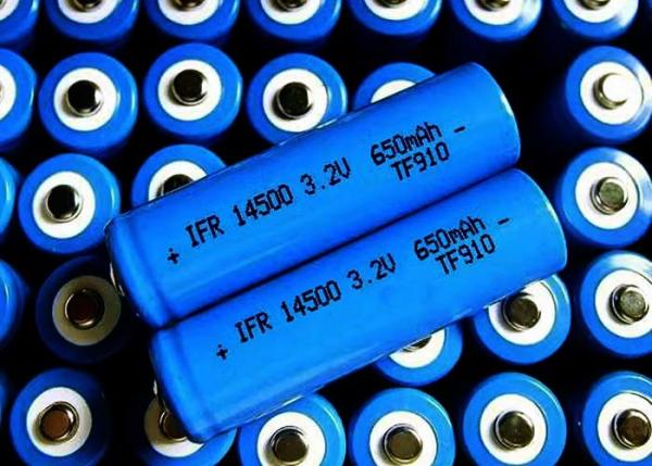 Quality Long Cycle Life Lifepo4 3.2 V Battery 14500 650mAh Rechargeable Battery 1.95A for sale