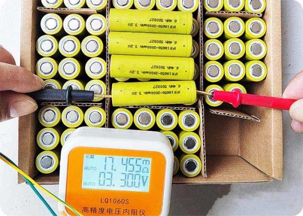 Quality 6.6A Discharge LiFePo4 Battery 3.2V 2200mah Rechargeable Battery 2000 Cycles for sale