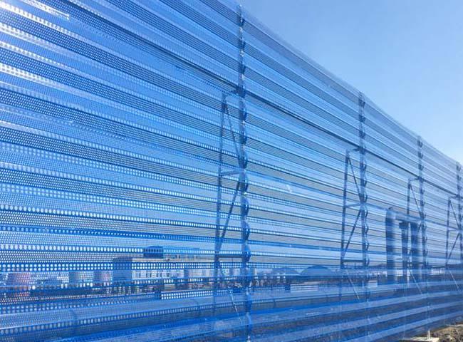 windbreak-panel-chemical-plant