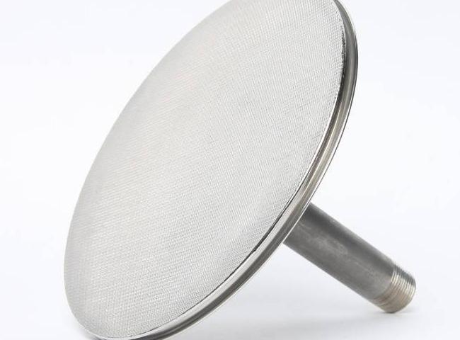 Sintered mesh aeration pads for industrial applications