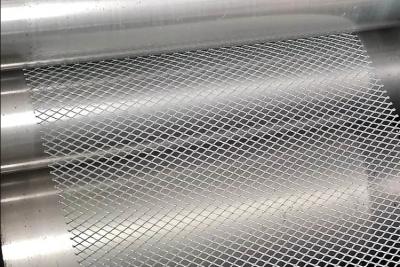 Cina Metallo in espansione appiattito Mesh For Furniture, recinzioni proteggenti, supporto di mostra, guardie, griglia del barbecue in vendita