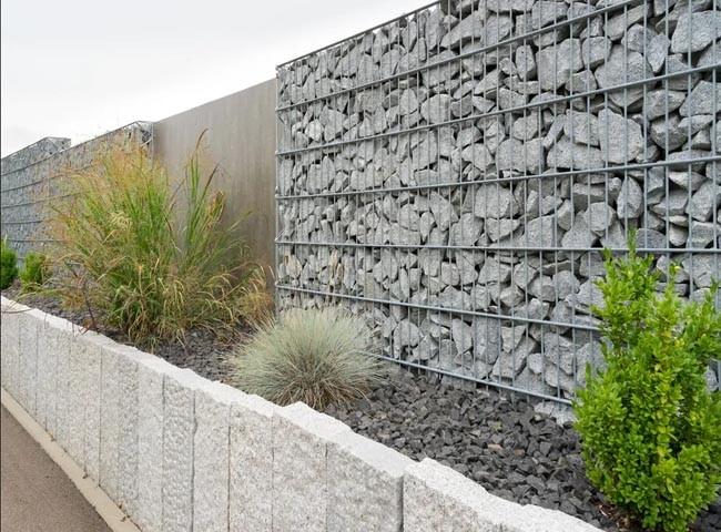 Welded gabion basket for view wall