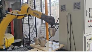 耐久性の高い性能のために ユーザーに優しい耐久性のある磨きロボット自動化