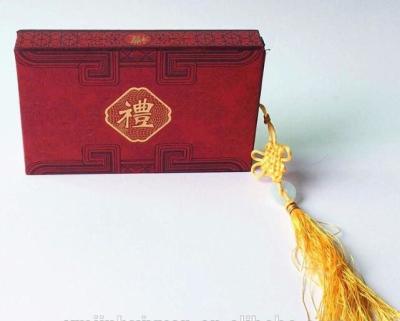 China Luxury magnetic hardboard foldable paper box for cosmetic packing,Big luxury white foldable shopping gift paper box for for sale