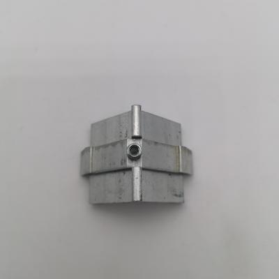 중국 빠른 펌프 45° 알루미늄 코너 커넥터 중용 슬라이딩 창문 & 문 정사각형 구멍 펌프 판매용