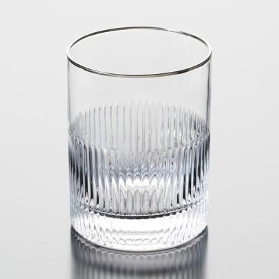Cina L'oro ha bordato le tazze beventi di vetro 370ml del whiskey chiavette del vetro soffiato di mano da 13 once in vendita