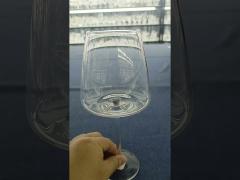 Aufgehaltene herzliche Gläser | Glaswein-Becher | Glaswaren-Hersteller u. Großhändler in China