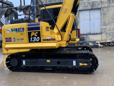 China Excavadora japonesa original Komatsu PC130 Usada com frete grátis e capacidade de 0.6 balde à venda