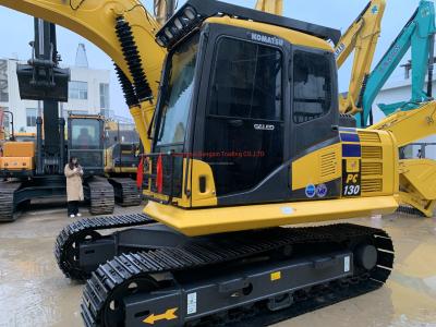 China Excavadora japonesa original Komatsu PC130 Usada com frete grátis e capacidade de 0.6 balde à venda