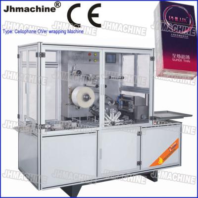 China Máquina del overwrapping de la caja del celofán de la certificación del CE para la caja del condón dentro de la cinta del rasgón en venta
