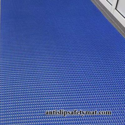 Cina Tappetino di sicurezza antiscivolo resistente da 13 mm Tappetino industriale in PVC di lusso in vendita