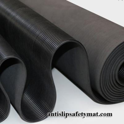 China 4mm Thick Corrugated Fine Rib Rubber Runner Mats Waterproof For Hallways for sale