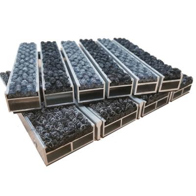 Cina Tappetini di sicurezza per pavimento in alluminio 20 mm antiscivolo 6063 T5 in vendita
