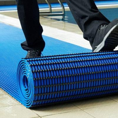 China Anti Slip PVC Floor Mat With Open Grid Design For Effective Drainage And Debris Trapping for sale