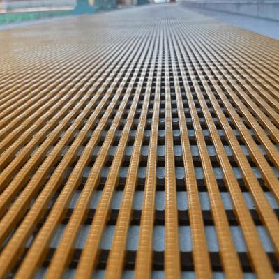 China Swimming Pool Anti Slip Mats Vinyl Grid Floor Matting Self Draining Open Grid Slip Resistant Mat for sale
