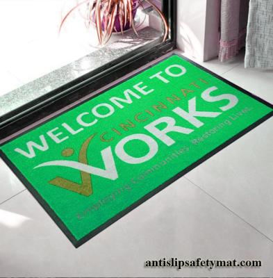 Cina 60x90cm Mats Nylon bollato su ordinazione 6,6 hanno personalizzato densamente Logo Mat 1.2mm - 1.5mm in vendita
