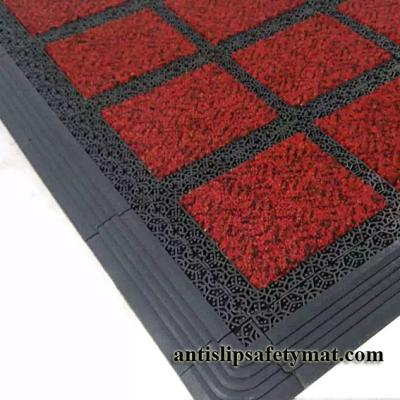 Cina Pavimento di collegamento commerciale Mat Modular Drainage Mats 20*20 in vendita
