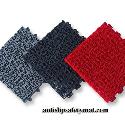 China 200x200MM 1.6CM UV Resistant Anti Slip PVC Floor Mat For Wet Area for sale