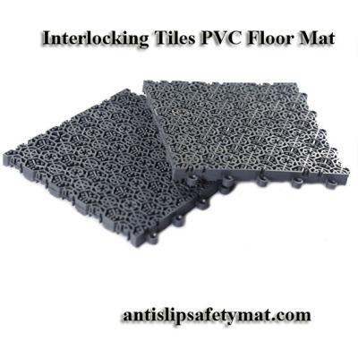China 200x200MM 1.6CM UV Resistant Anti Slip PVC Floor Mat For Wet Area for sale