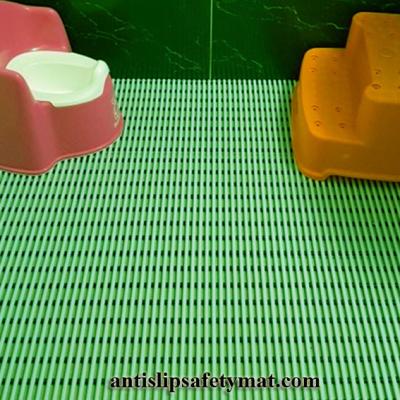 China Anti Bacterial 90CM*120CM Anti Slip Mat Roll For Bathroom for sale