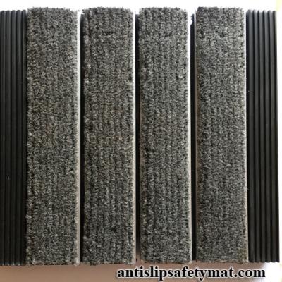 Cina Anti profondità di alluminio di Mat Grey Color Entrance Floor Matting 18mm di sicurezza di slittamento in vendita