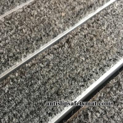 Cina Anti profondità di alluminio di Mat Grey Color Entrance Floor Matting 18mm di sicurezza di slittamento in vendita