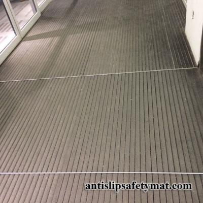 Cina Anti profondità di alluminio di Mat Grey Color Entrance Floor Matting 18mm di sicurezza di slittamento in vendita