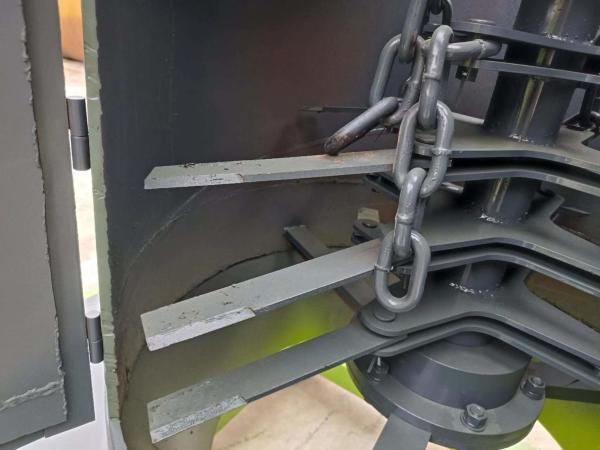 Quality 22kw Vertical Disintegrator Essential Equipment for Organic Fertilizer for sale