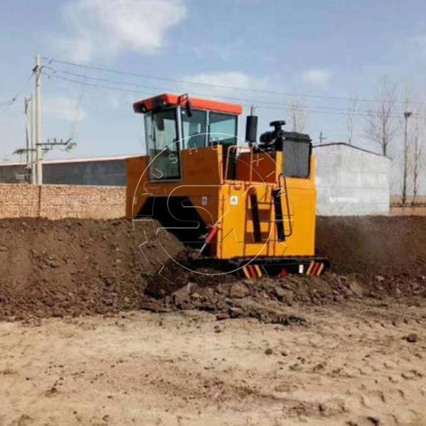 Quality 2000mm Width Compost Mixer Turner Machine with Automatic Control and 1100 KG for sale
